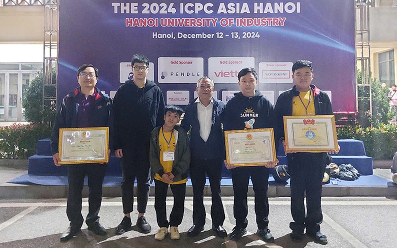 Sinh viên trường Đại học Thủ Dầu Một đạt nhiều thành tích tại Olympic ...