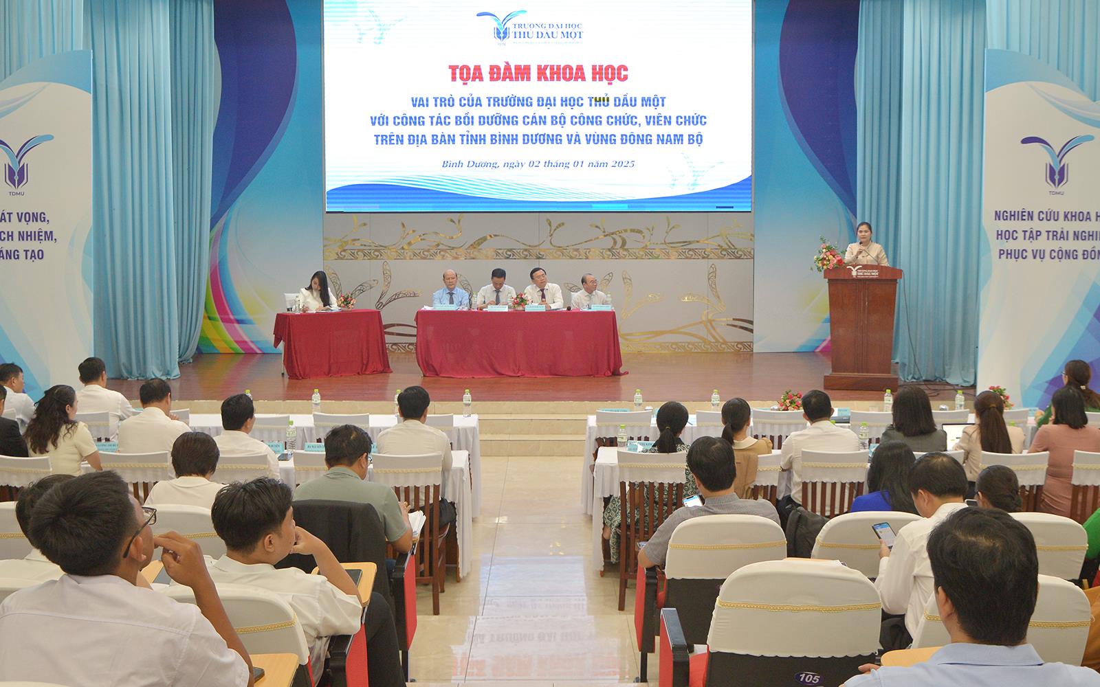 Vai trò của trường Đại học Thủ Dầu Một với công tác bồi dưỡng cán bộ ...